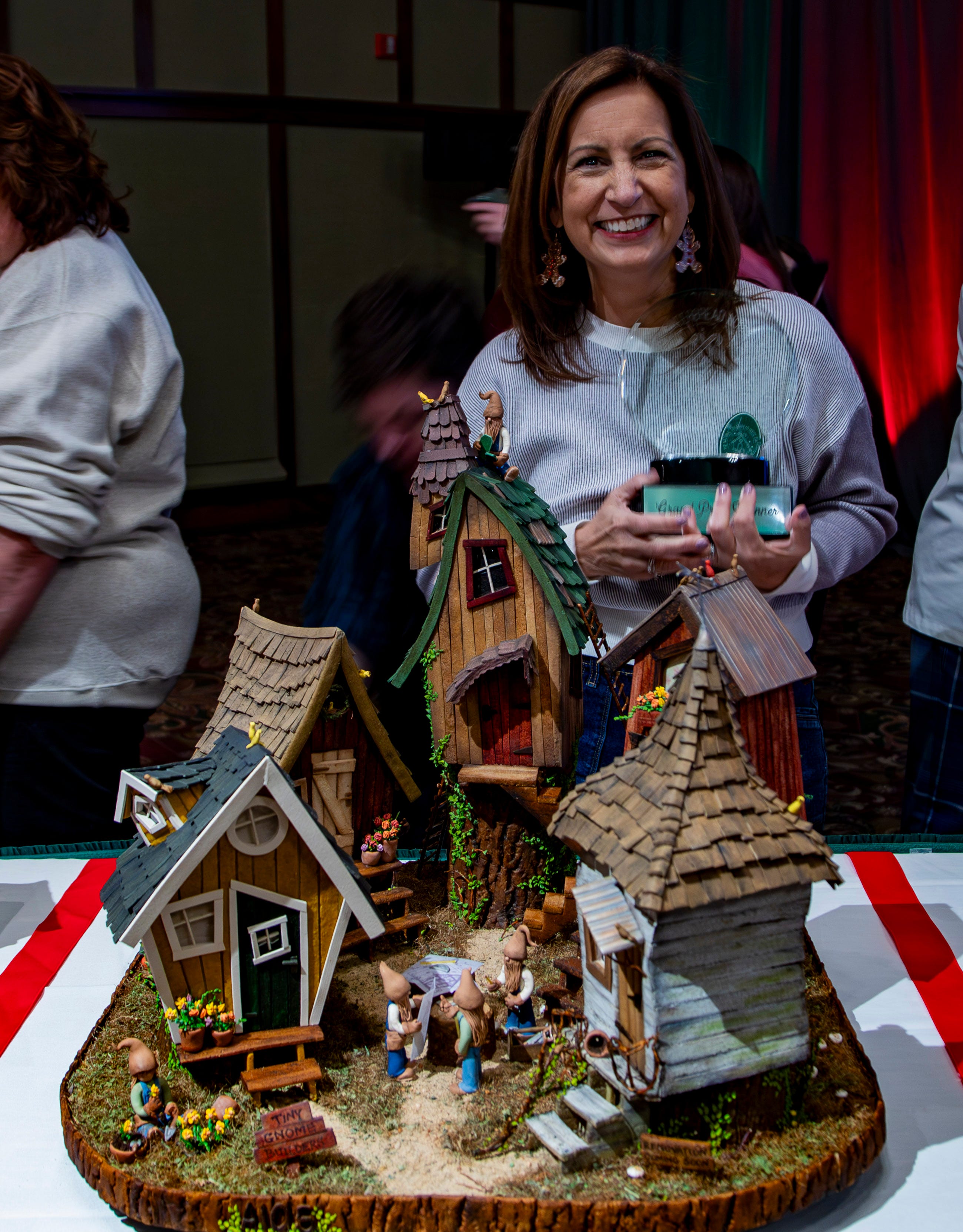 2025 National Gingerbread House Competition grand prize winner ...