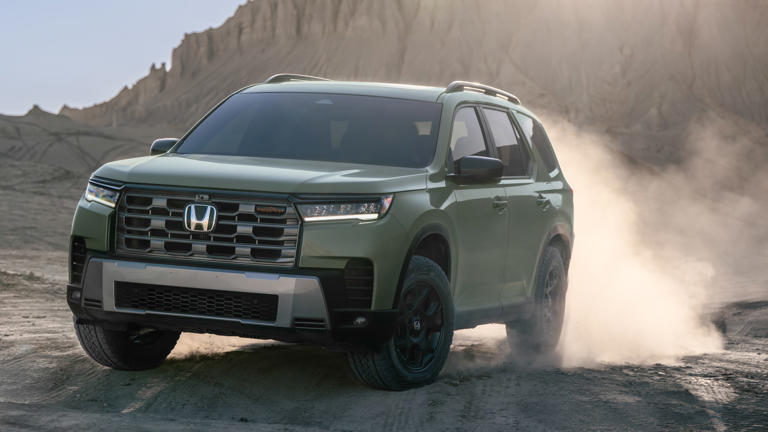 First Look: Honda Fixes the Pilot’s Biggest Flaws (But Skips the Hybrid ...