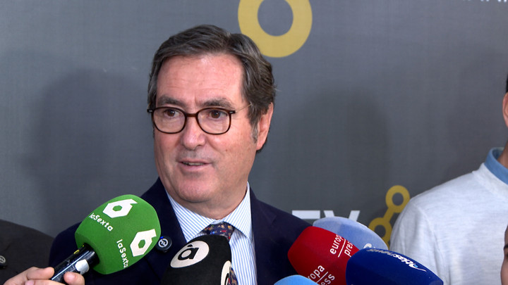 Garamendi (CEOE) pide "arreglar el problema de Valencia" y dejar "los ...