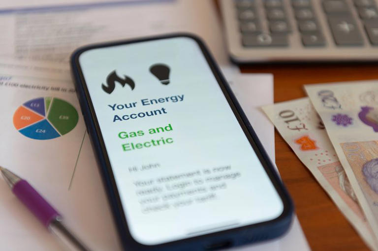 People can save £315 a year on energy bills with 1 easy step but they ...