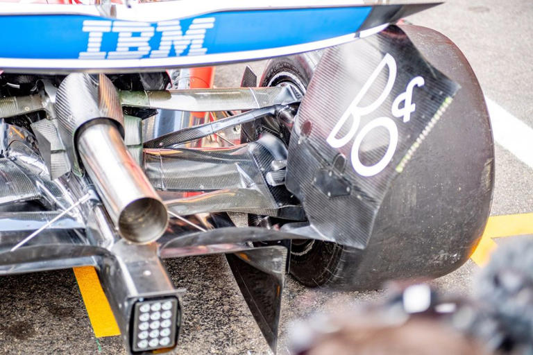 ¿Ferrari copia a McLaren en el brazo de dirección del F1 2026?