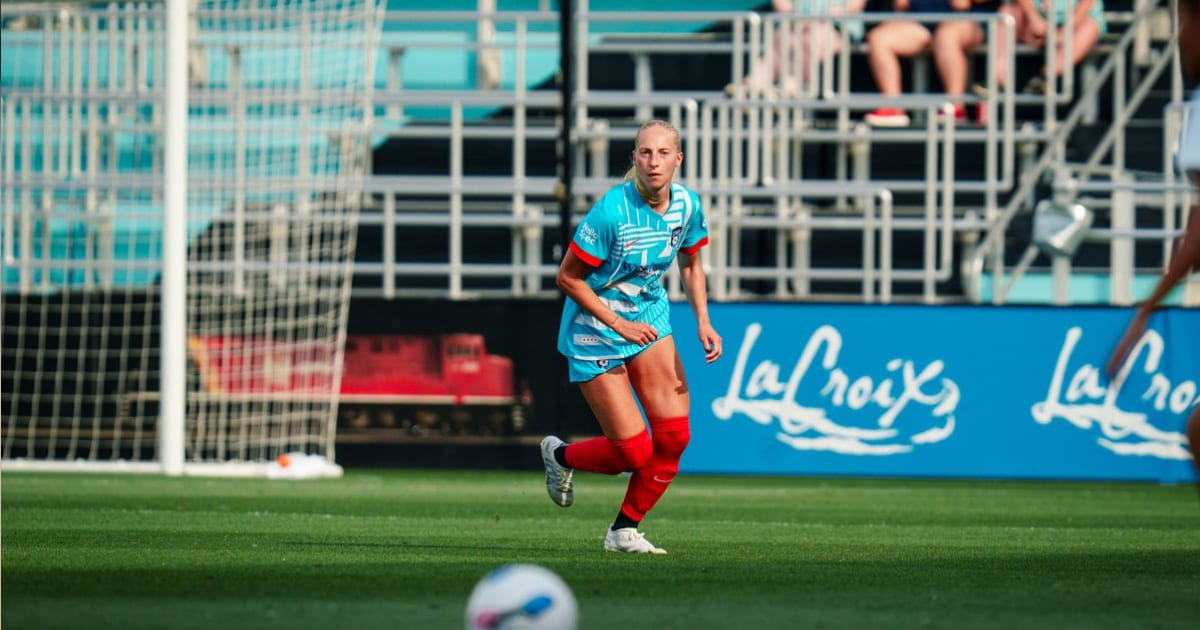 Former Hawkeye, NWSL Chicago Stars Sam Cary Angel signs with women ...
