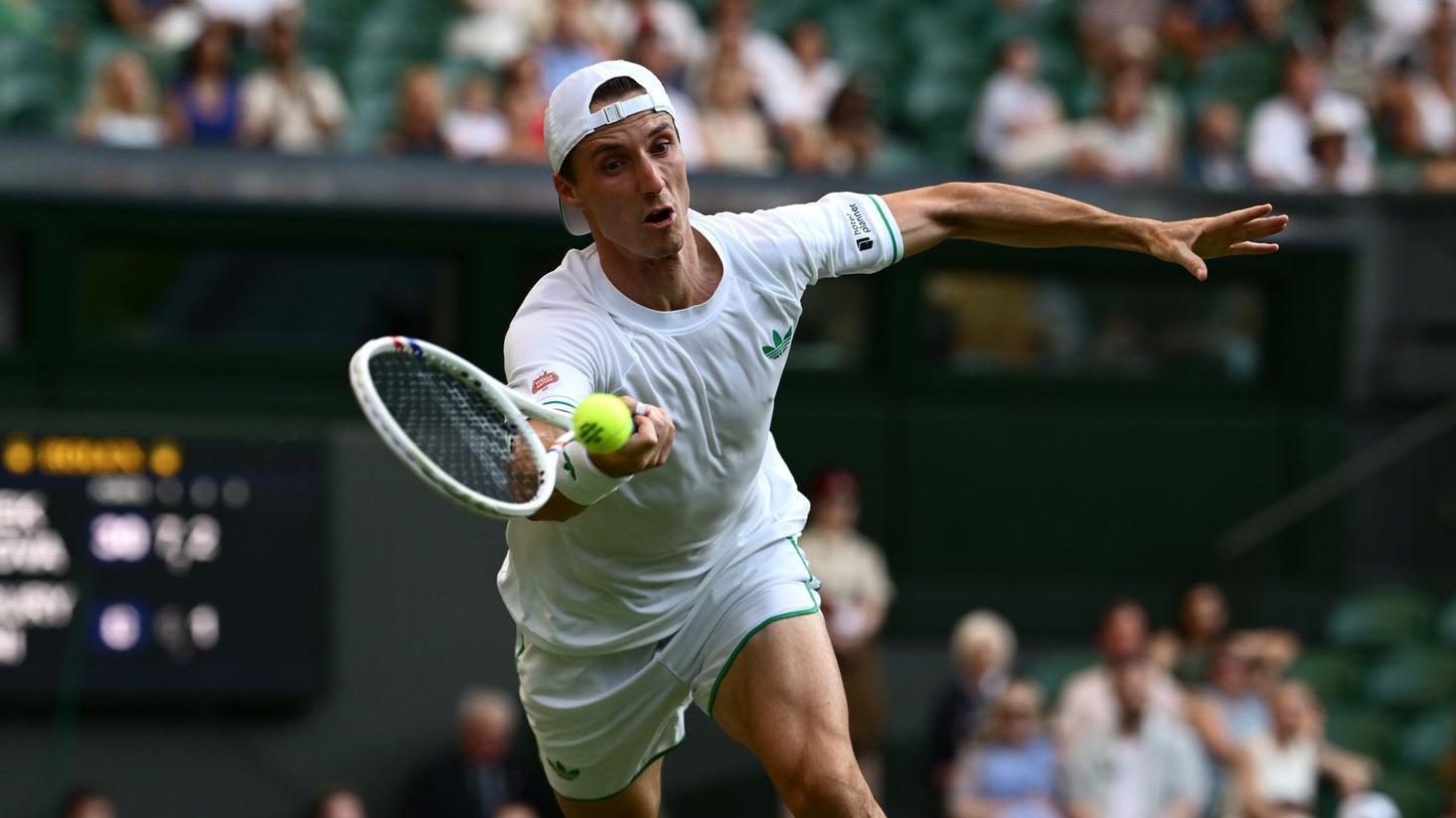 Slam winner Salisbury to take a break over anxiety