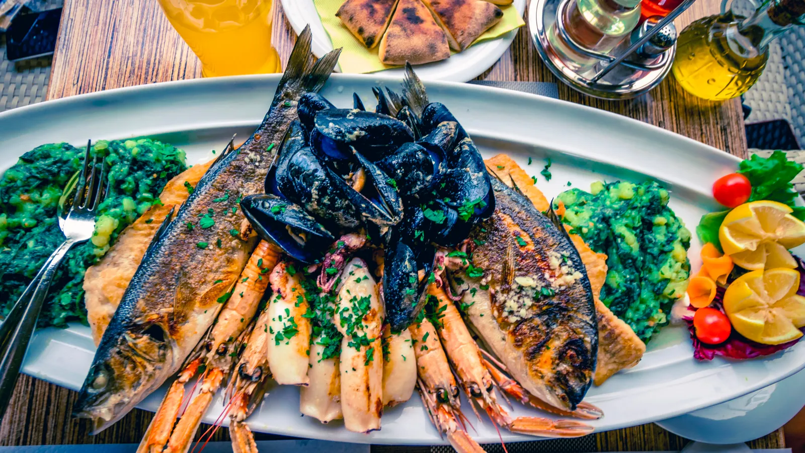 Mediterranean fish dishes: Healthy flavours from Greece to Italy