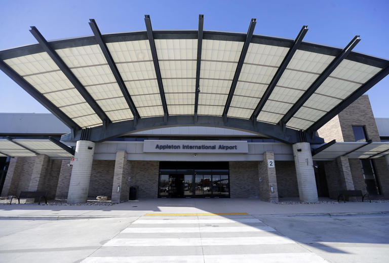 Appleton International Airport lands another nonstop route to a major ...