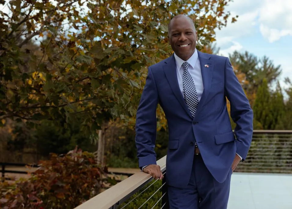 Navy and Marine Corps veteran launches Virginia Senate campaign to ...