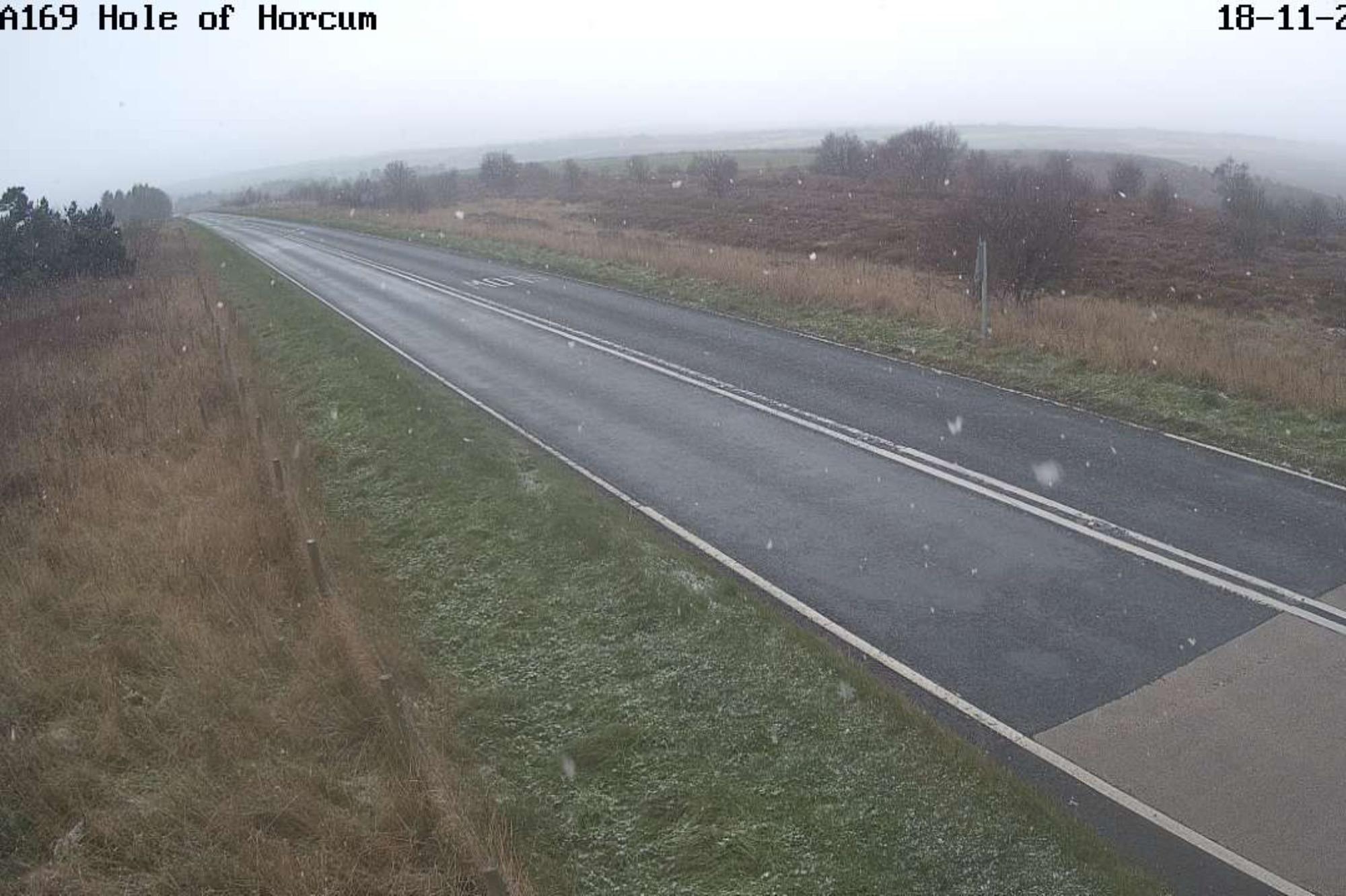 First snow of winter falls on North York Moors as intense cold snap ...