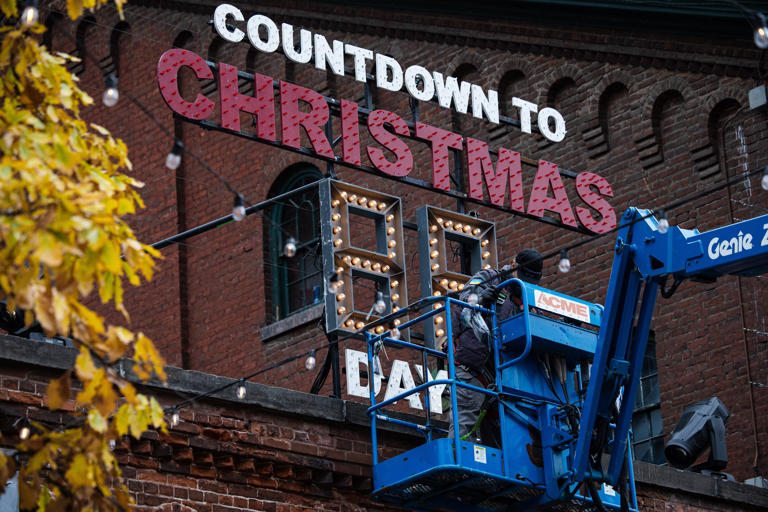 A tale of mixed signals: Canada's job market sees resilience, low ...