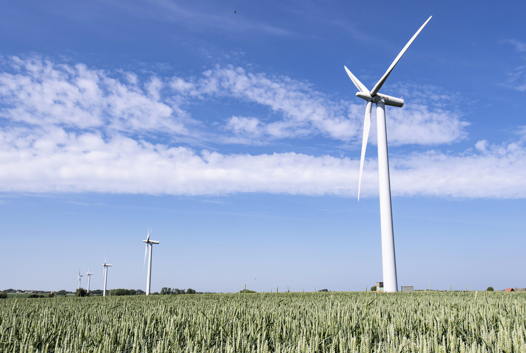 Sverige fortsätter tappa – granne i topp