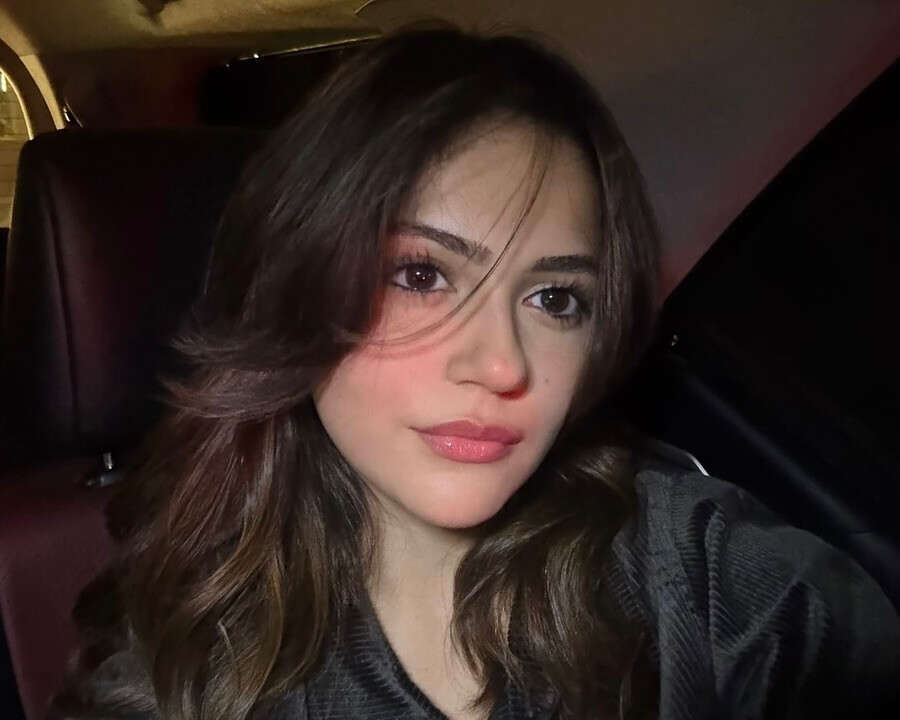 Aneet Padda Gives a Glimpse of Her Paris Trip With Family