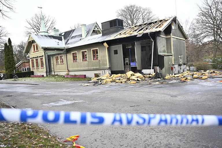 Tråkiga beskedet till kungen – brand på Djurgården