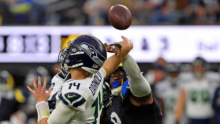 Seahawks QB Sam Darnold among NFL’s biggest losers in Week 11