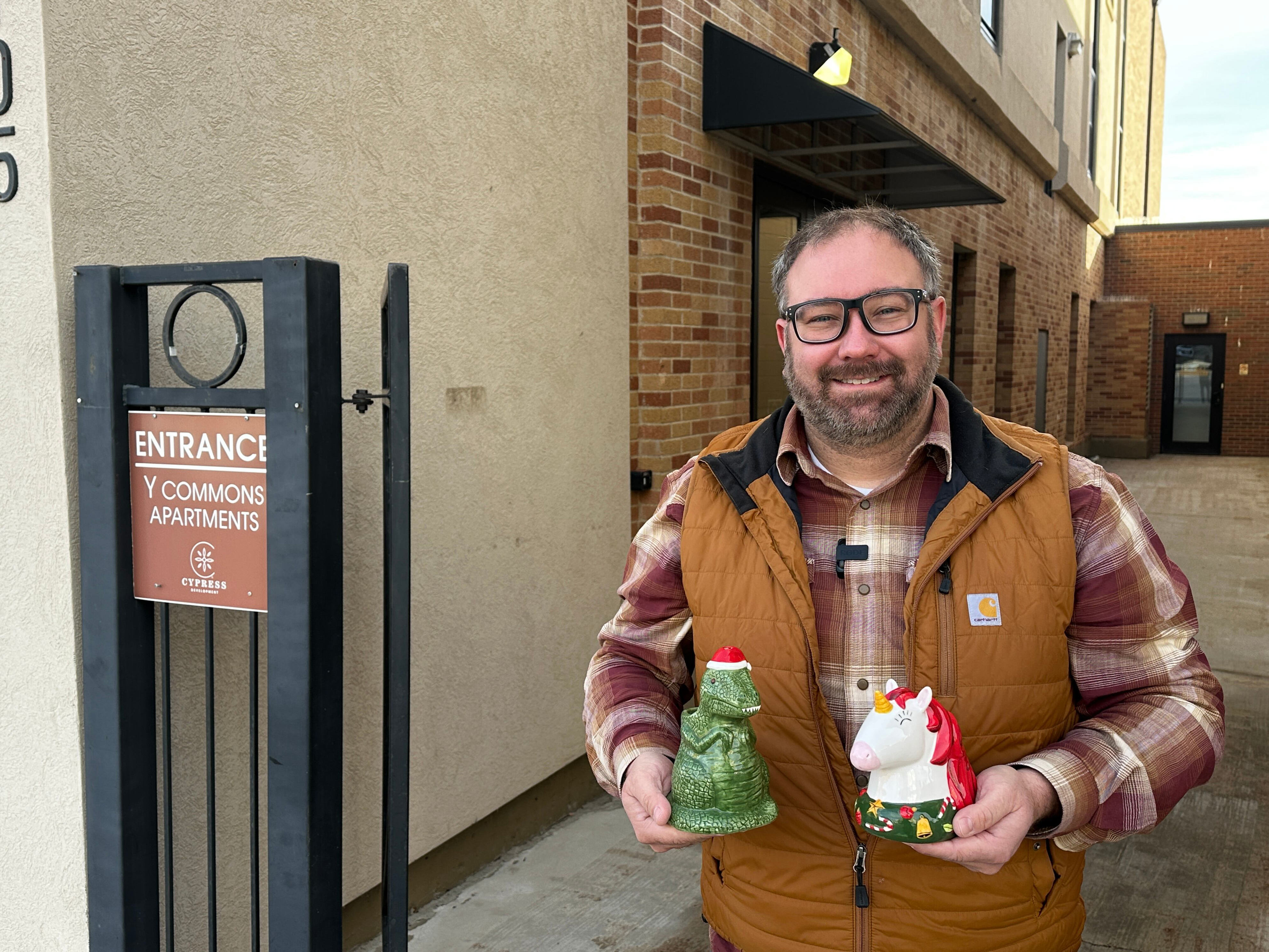 Seasonal pop-up bar to open next week in Minot