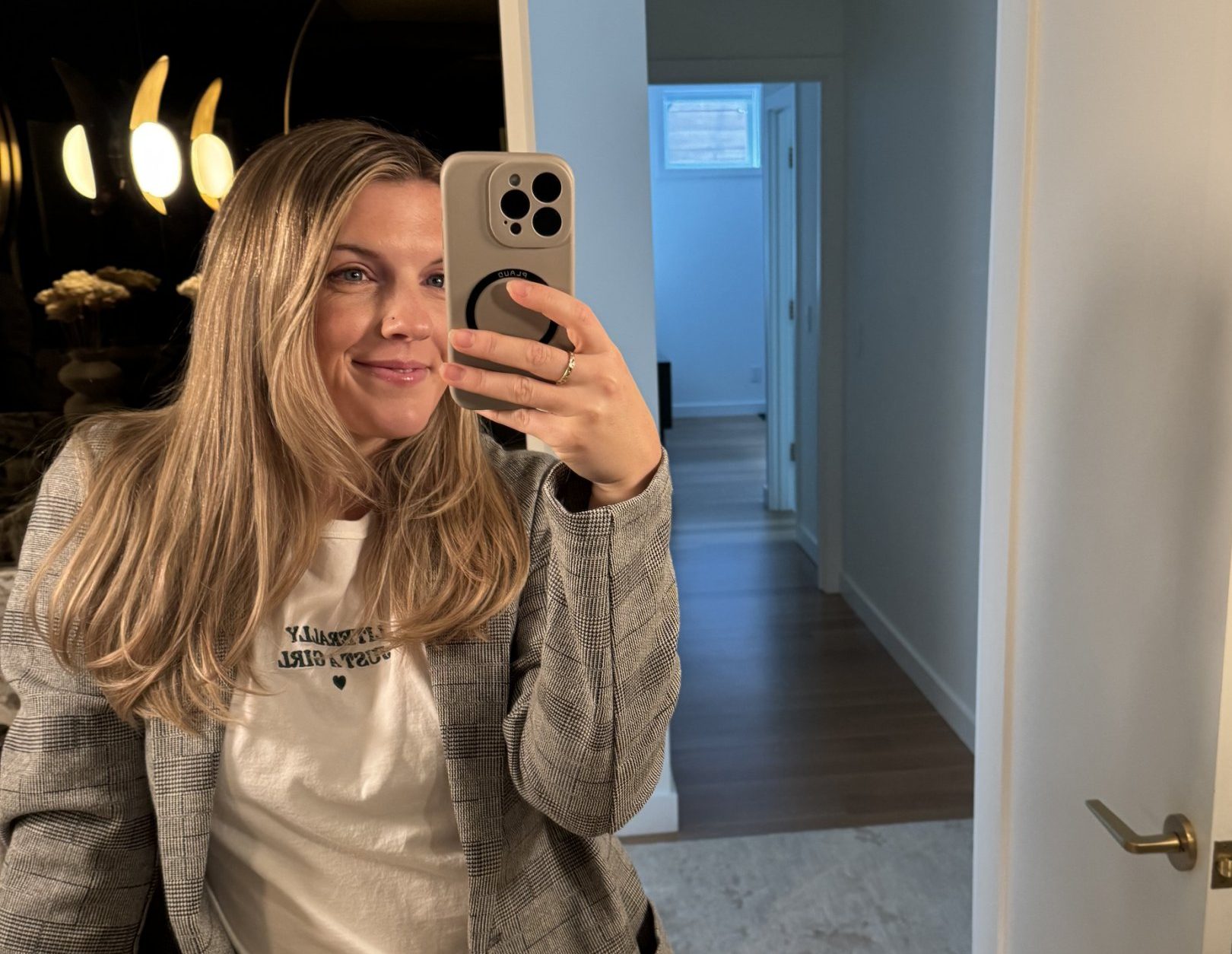 My boyfriend seemed 'perfect' — then his wife messaged