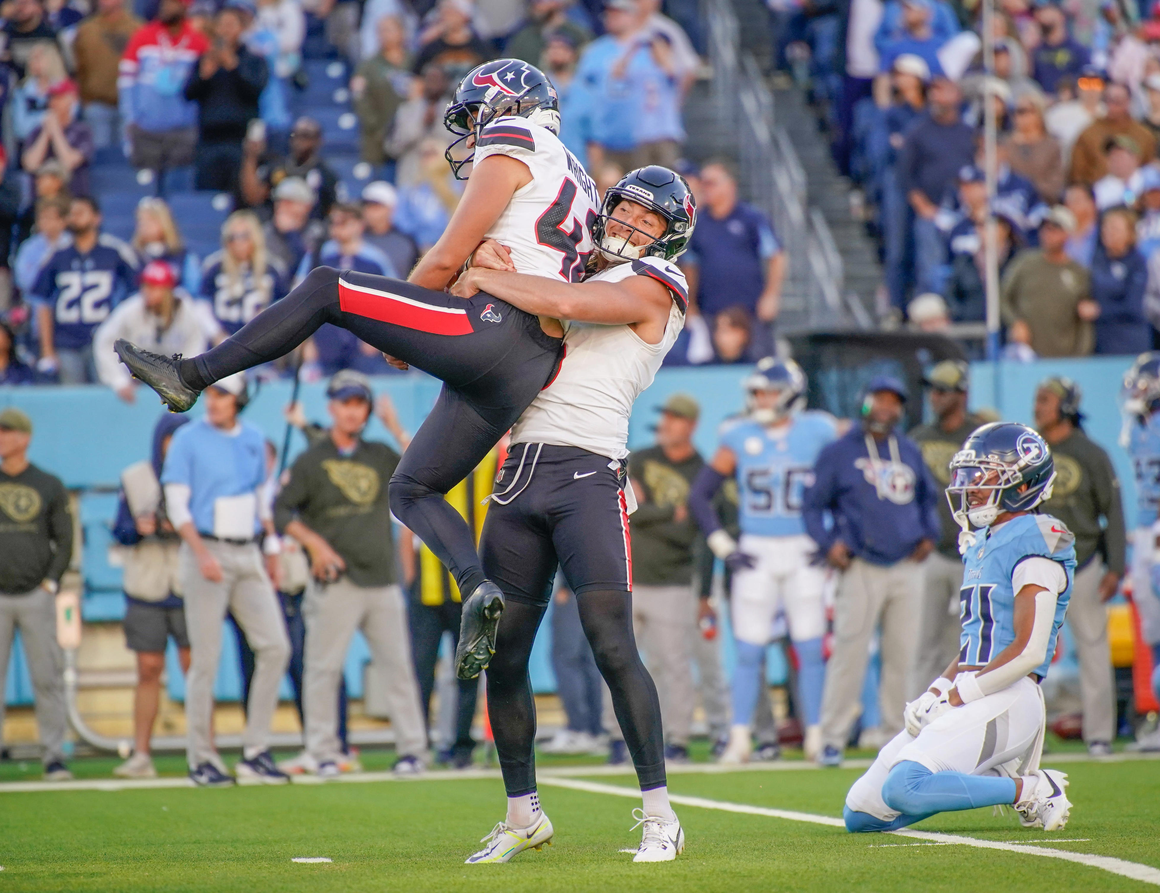 Bills add kicker as uncertainty grows before playoffs