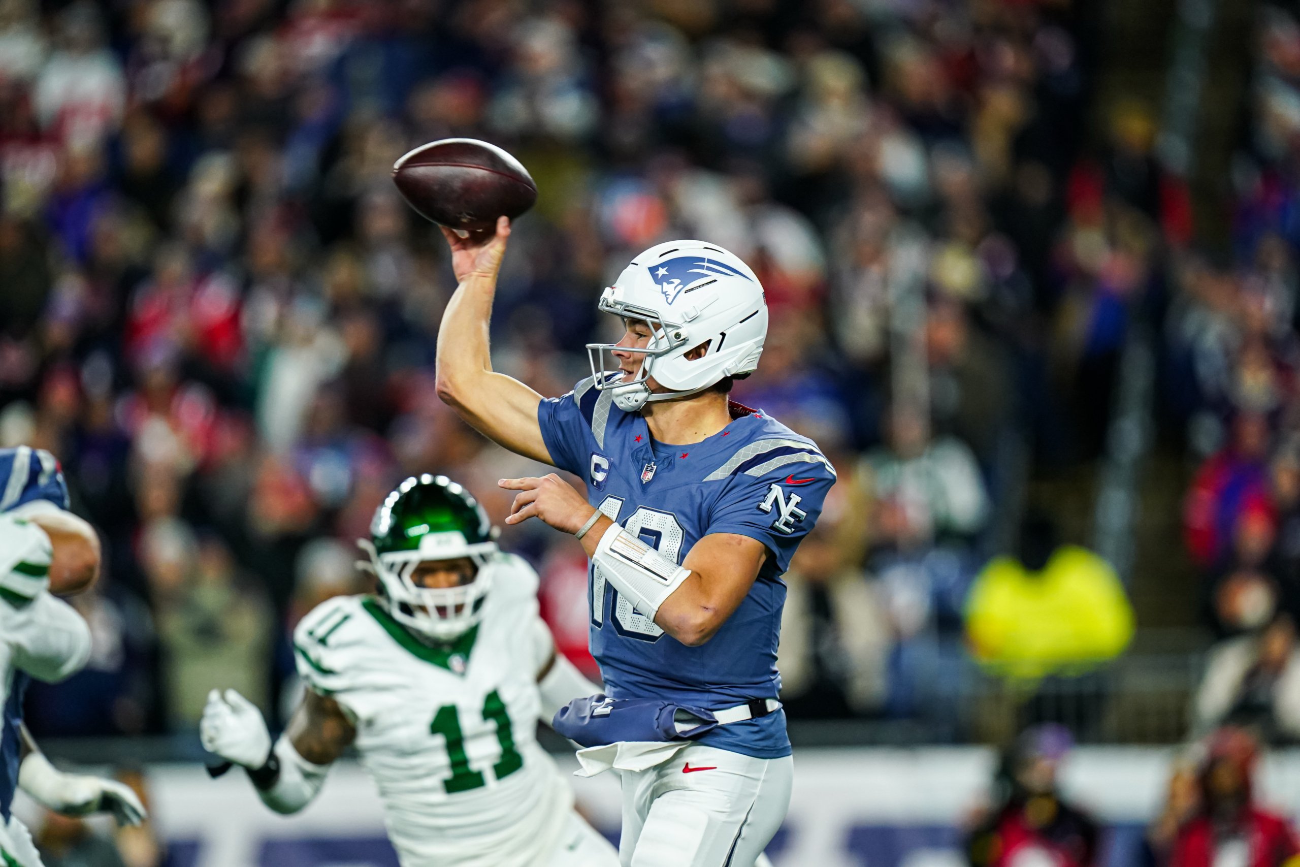 2025 NFL QB Rankings: Maye and Stafford’s Dominance Set Tone