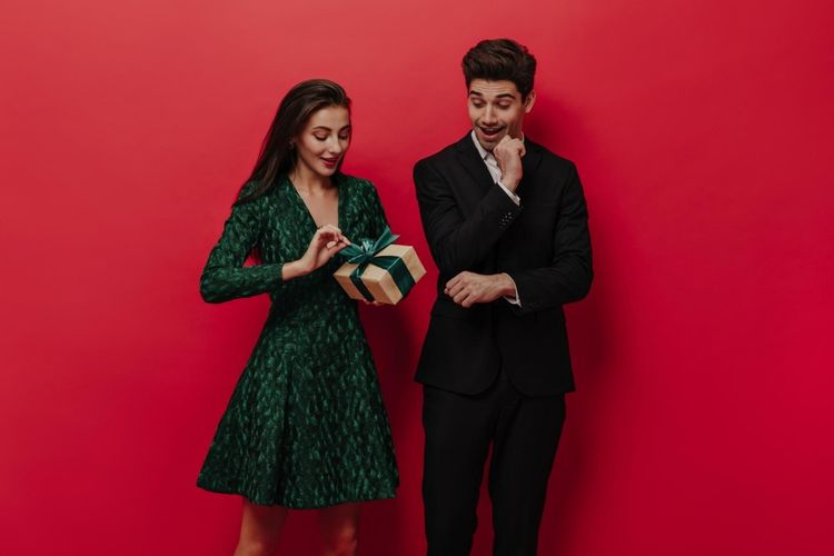 5 Zodiak yang Diterpa Hujan Uang Tahun 2026: Arus Rezeki Deras bagi ...