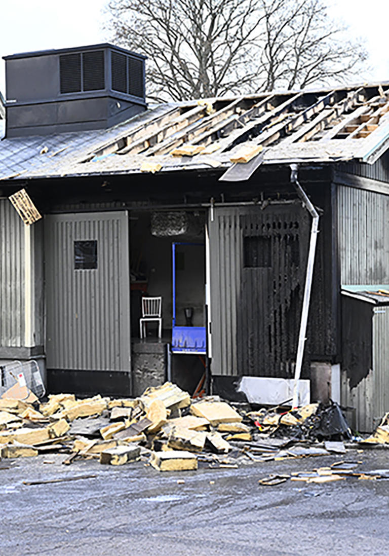 Tråkiga beskedet till kungen – brand på Djurgården