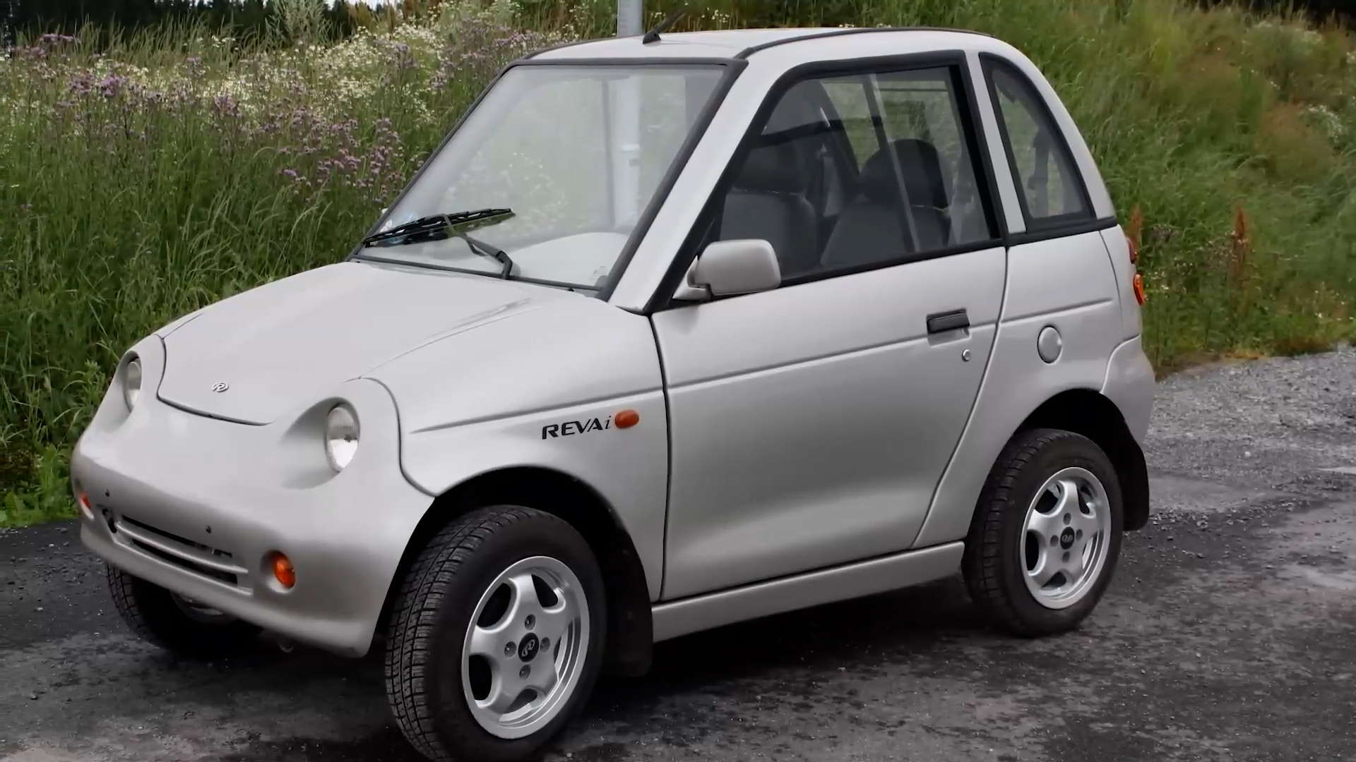 10 Most Embarrassing Cars Ever Made