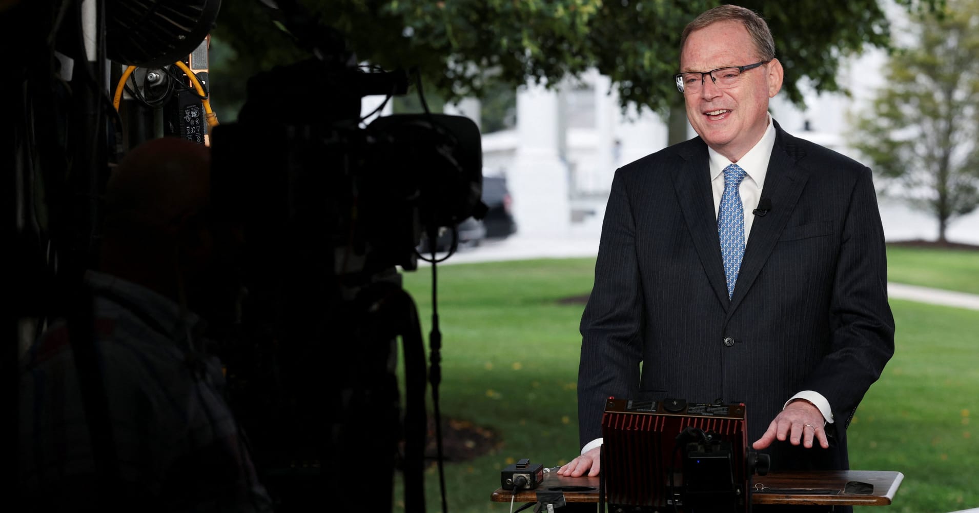 Home Depot earnings, 'quiet time' in the job market, Panera's new ...