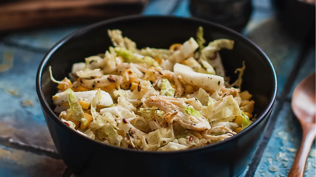 Cabbage with eggs tastes better than meat and it’s so easy to make