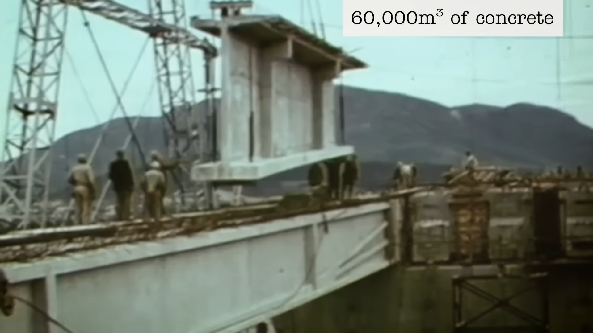 How a Bulk Carrier Hit One Pier - and Took 100 Meters of Roadway With It