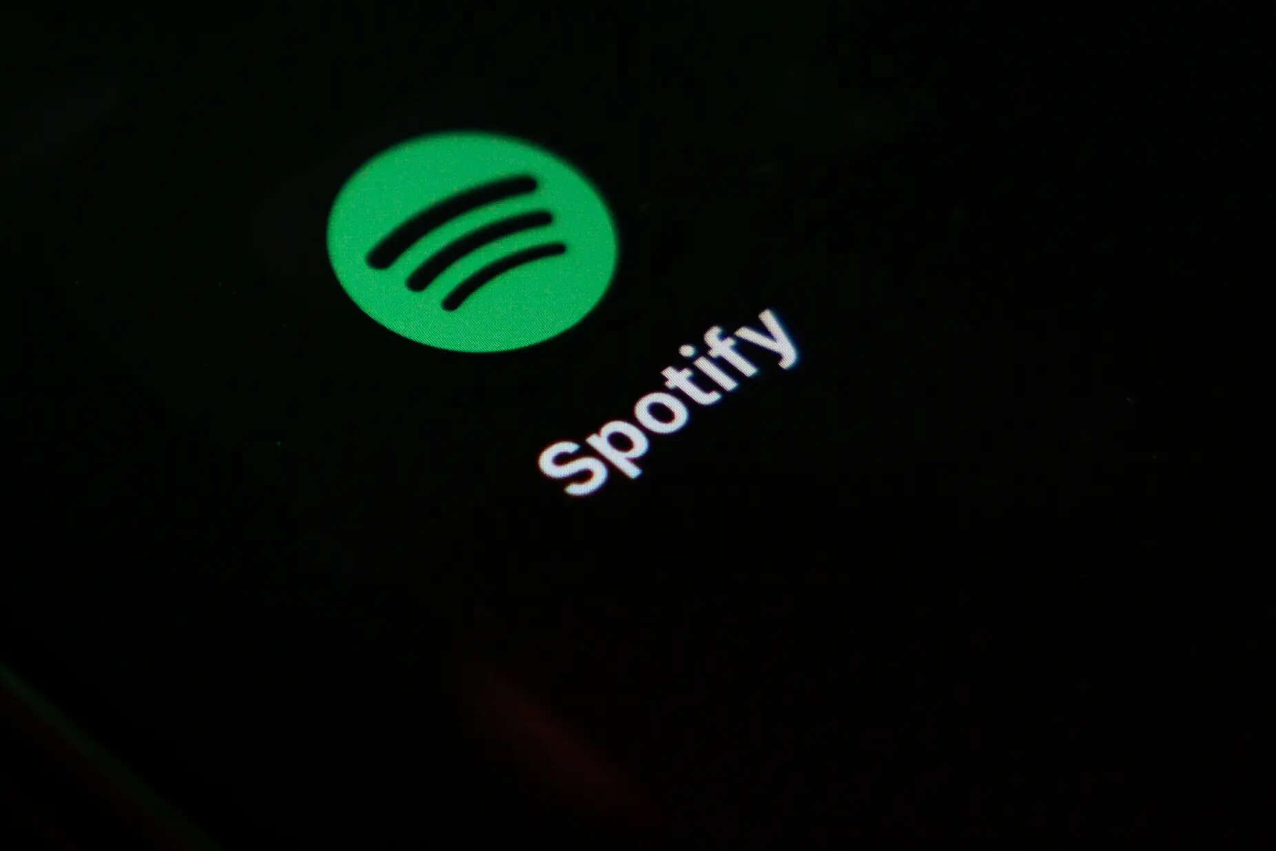 Spotify Down: Spotify app users report issues on DownDetector