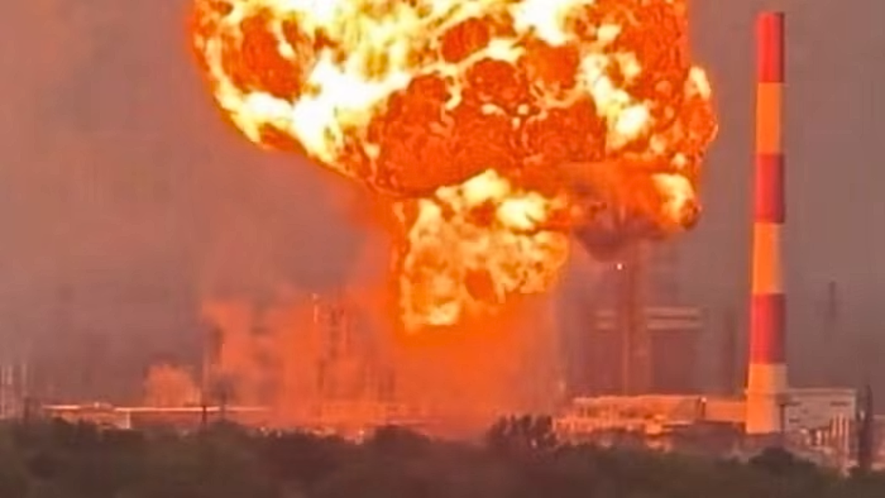 Ukraine Strikes Key Military Fuel Pipeline as US Sanctions Disrupt ...