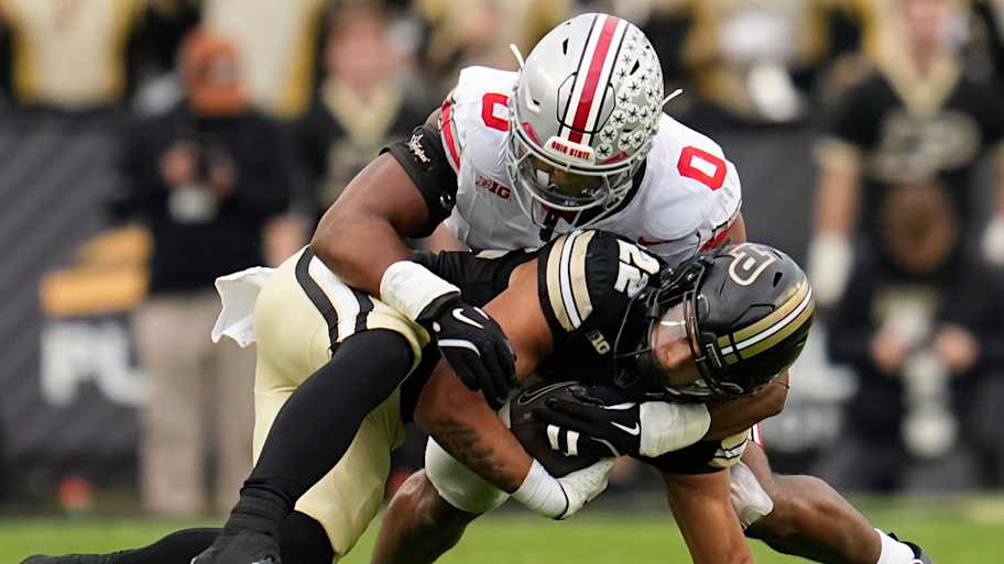 This Ohio State linebacker is being overshadowed by future NFL Draftee ...