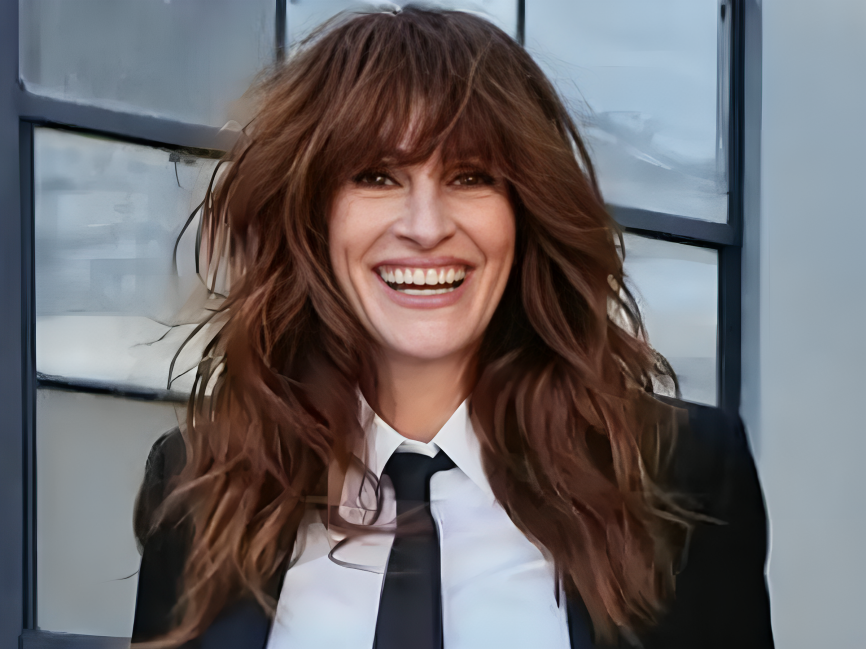 Career crisis? Julia Roberts turns to Hollywood’s big guns — Brad Pitt ...