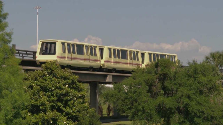 MCO terminal link trams reducing to one for gates 70-129 for repairs