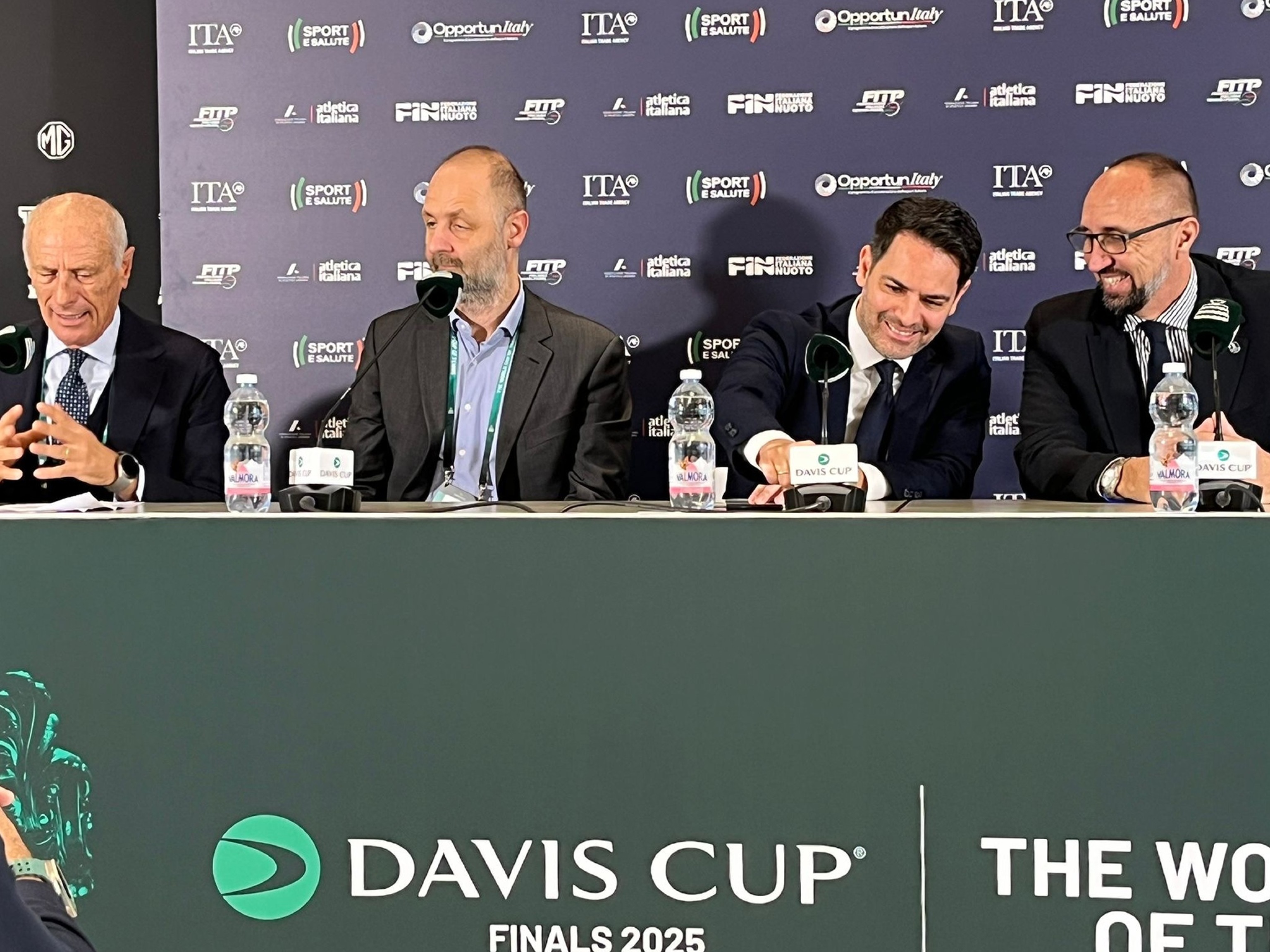 Ipzs, ai vincitori di Milano-Cortina 4 medaglie per il team