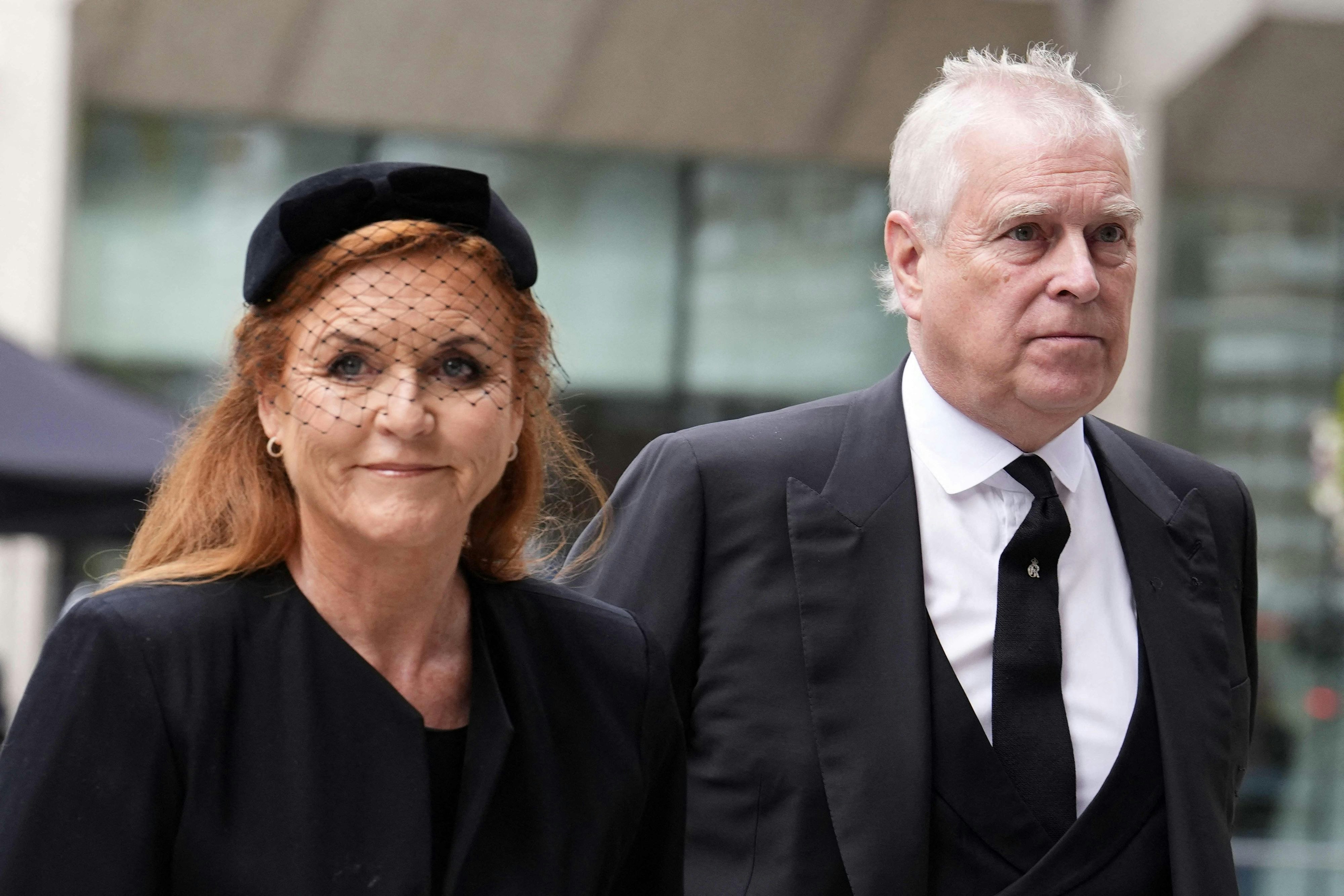 Royale Forderungen: Ex-Prinz Andrew pocht bei König Charles auf eine ...