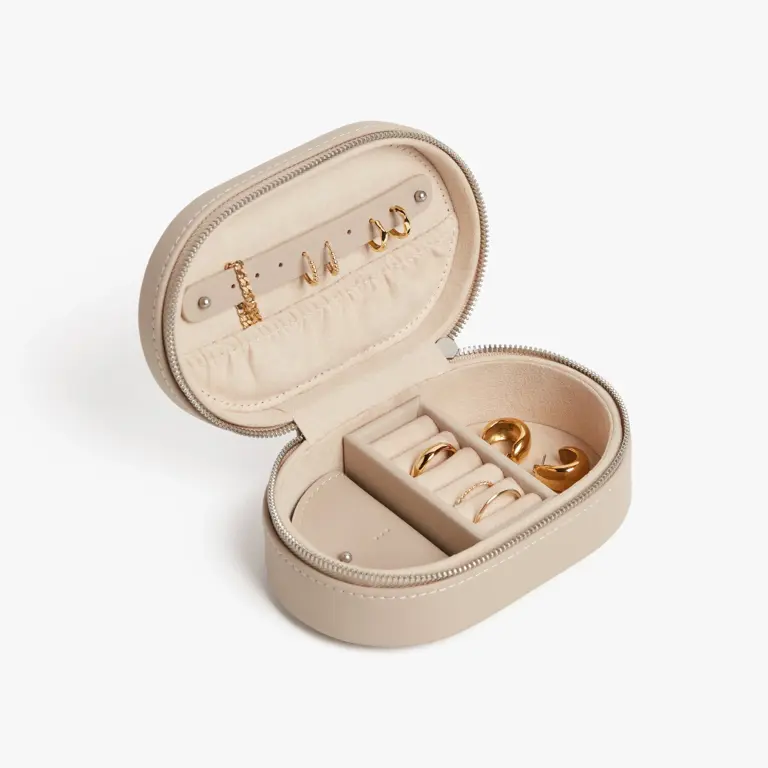 The Best Travel Gifts for the Jet-Setter