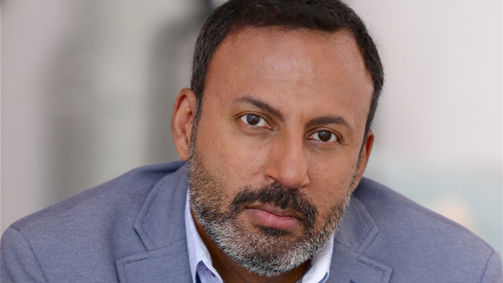 Rizwan Manji Signs With Stewart Talent