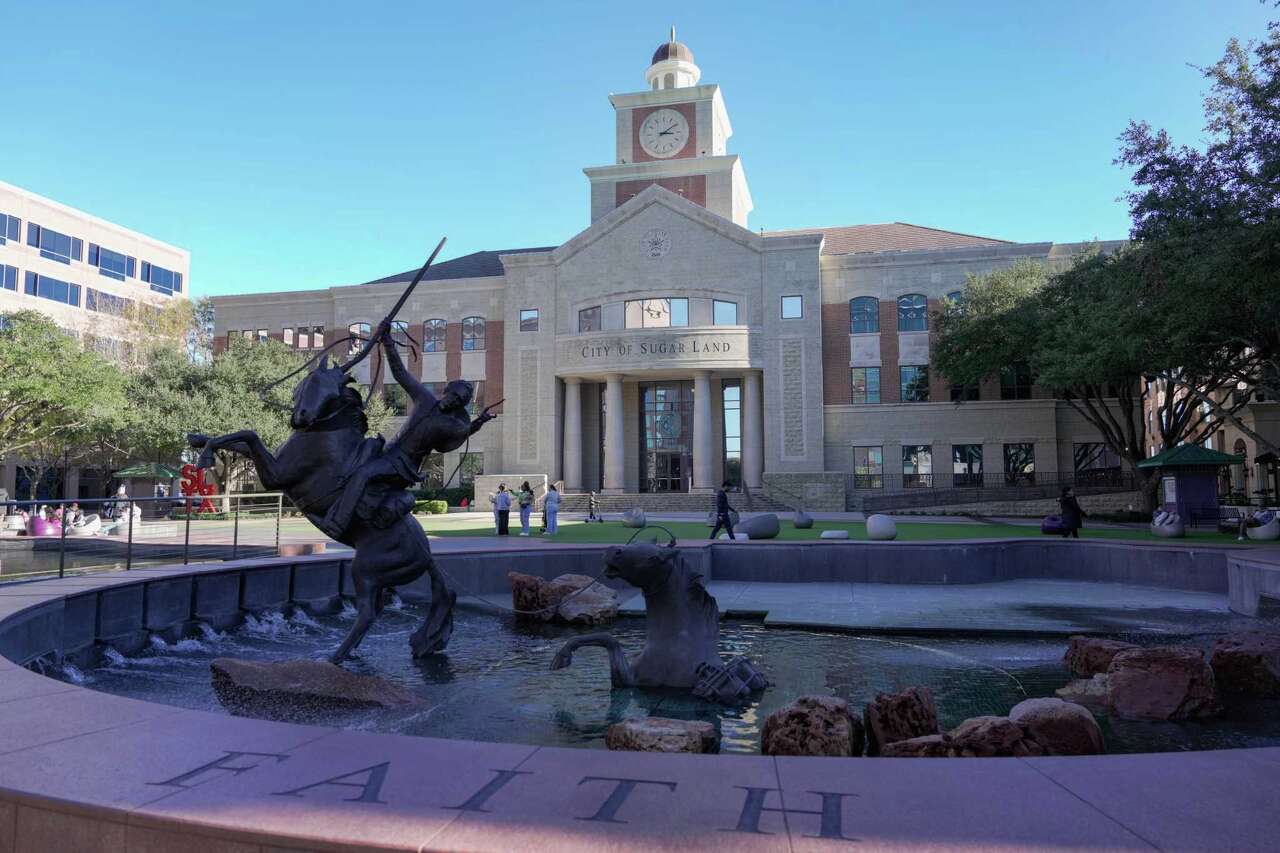 Sugar Land is hosting 8 World Cup watch parties. Here's what to know.