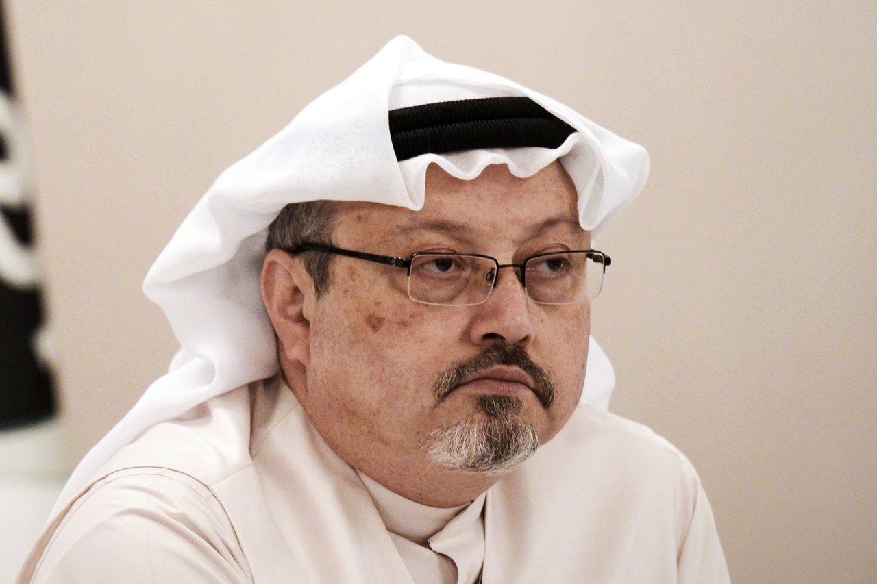 Trump Welcomes Saudi Arabian Crown Prince to White House as Widow of ...