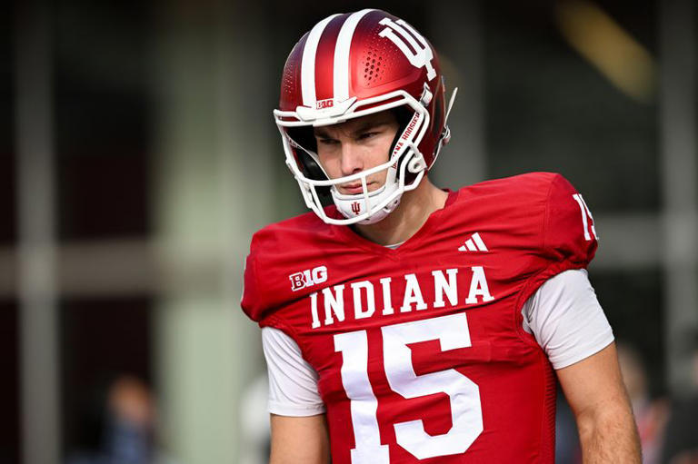 Heisman Trophy odds: Where Fernando Mendoza, Julian Sayin stand among ...