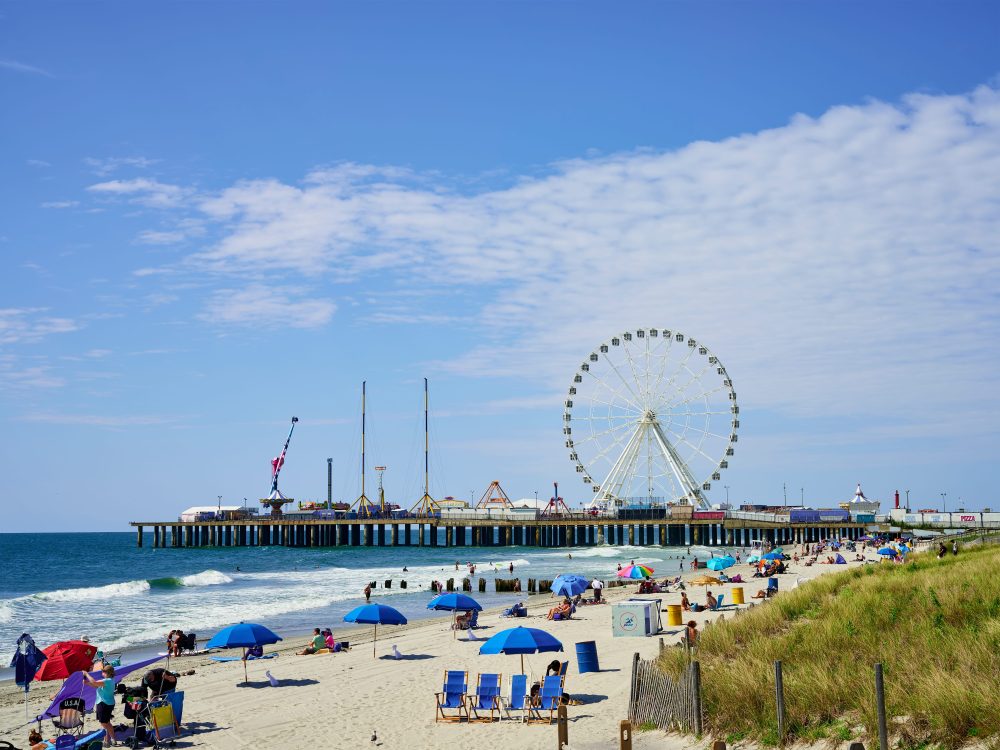 Holiday Travel Deals So Good You’ll Actually Like Your Family Again