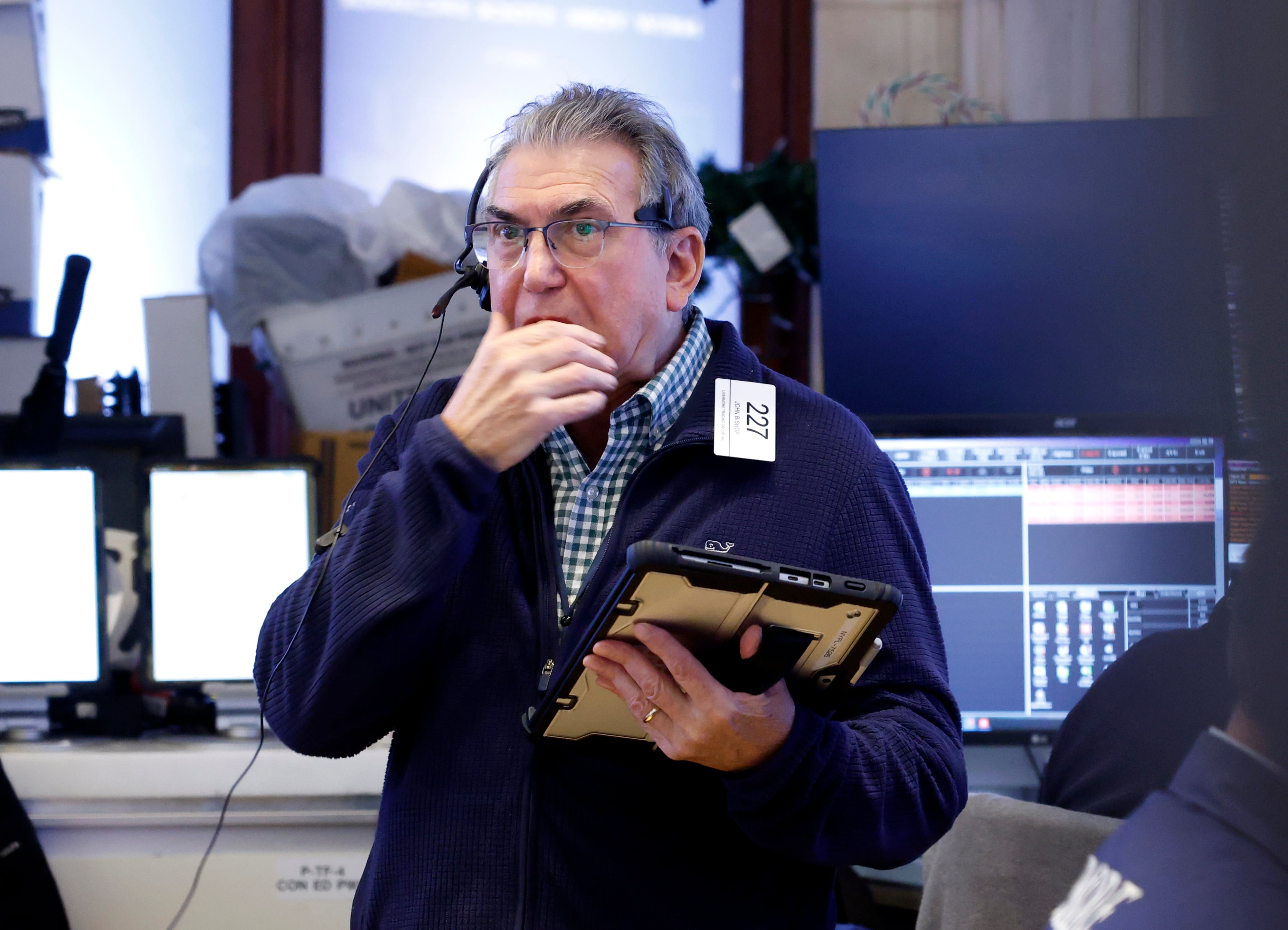 Breaking: AI Bubble Concerns Spark Fourth Consecutive Wall Street Decline