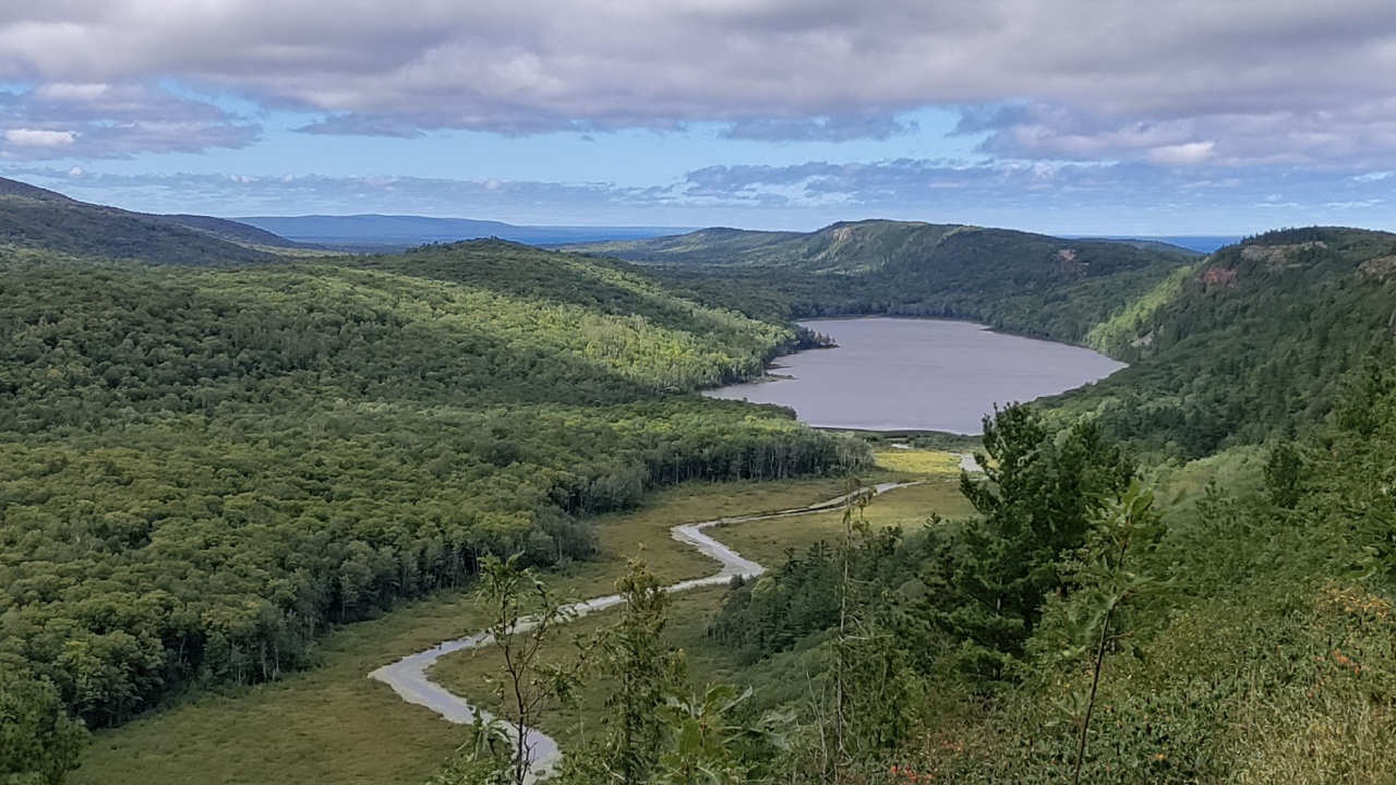 Michigan’s Escarpment Trail in Porcupine Mountains provides striking ...