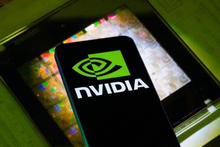 Intelligence artificielle : Nvidia et Microsoft vont investir 15 milliards de dollars dans la ...