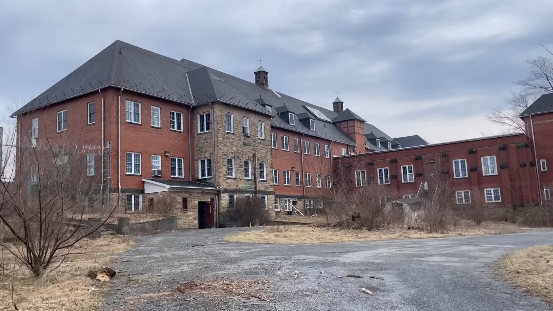 Inside the haunted WWII sanatorium