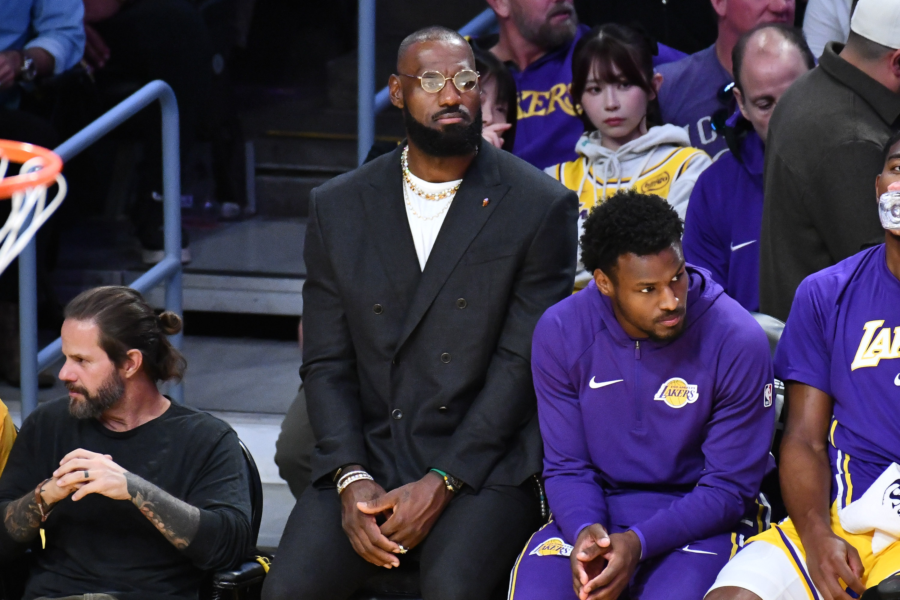 Lakers' LeBron James set for historic debut vs Jazz