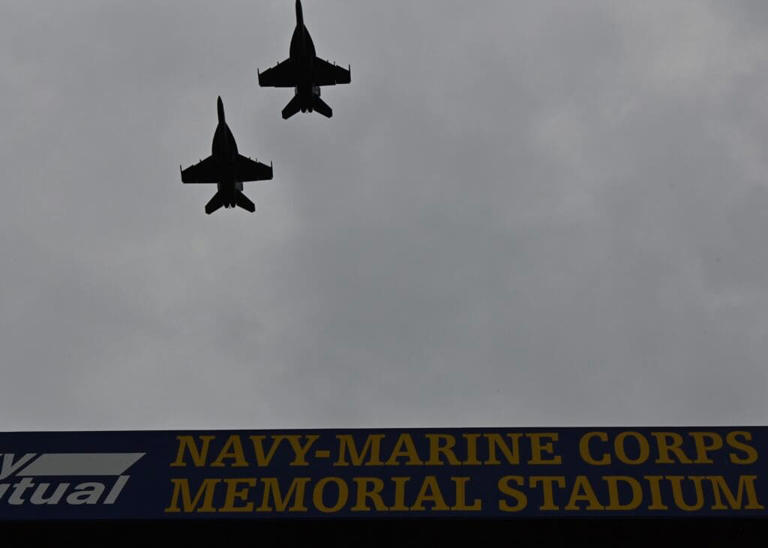 Navy vs USF – Pregame Photos