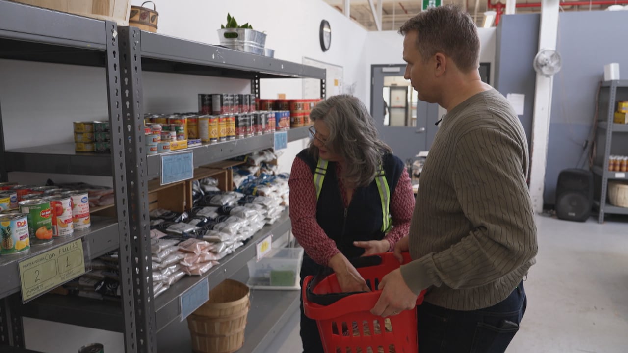 Daily Bread Food Bank offers cooking classes to help clients make ...