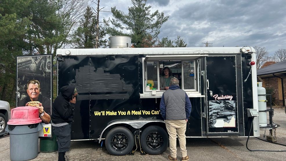 Jack's Quick Snack returns on wheels after fire destroys building