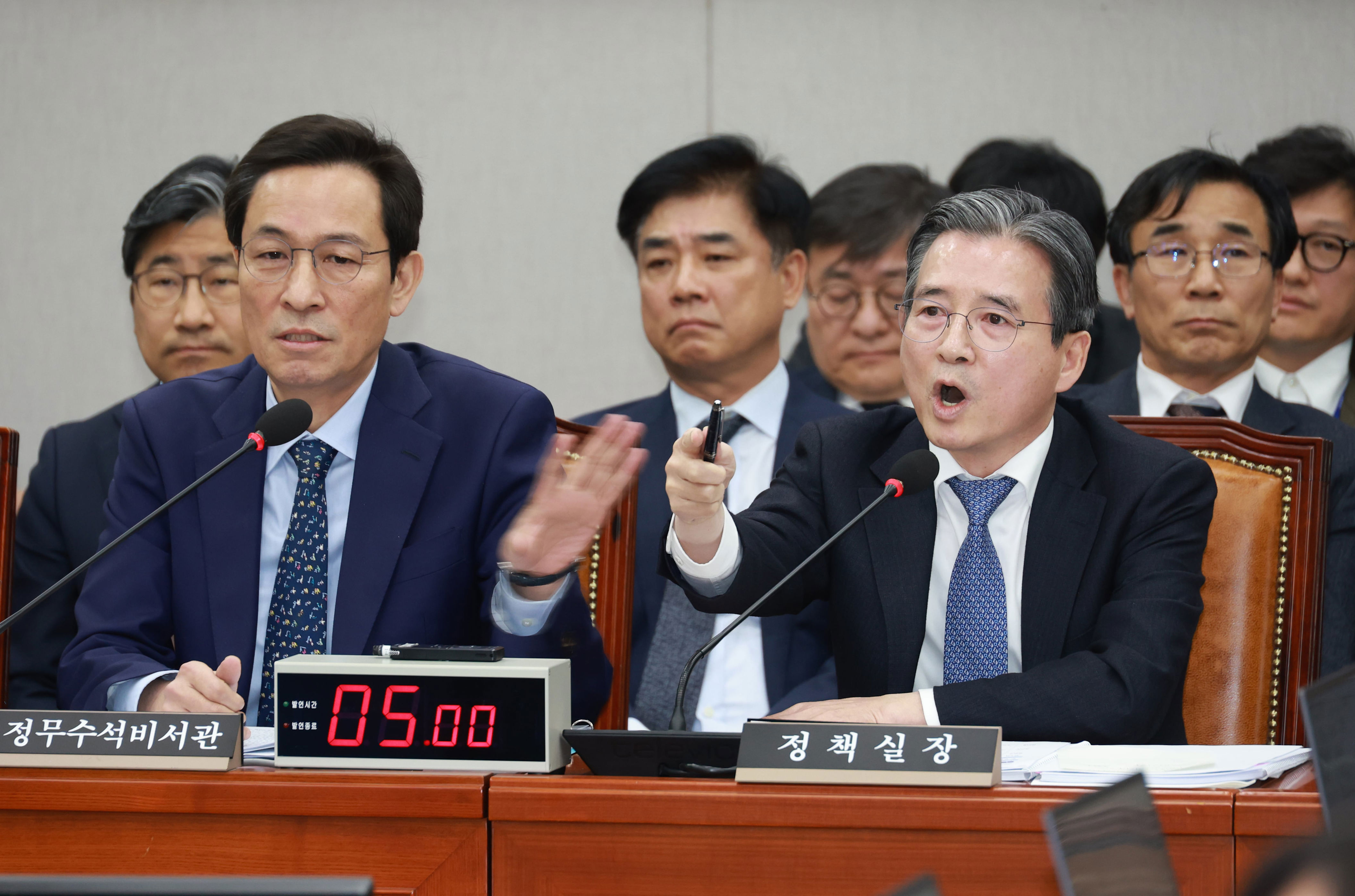 Policy Chief Kim Yong-beom Outburst Over Daughter's Jeonse Lease