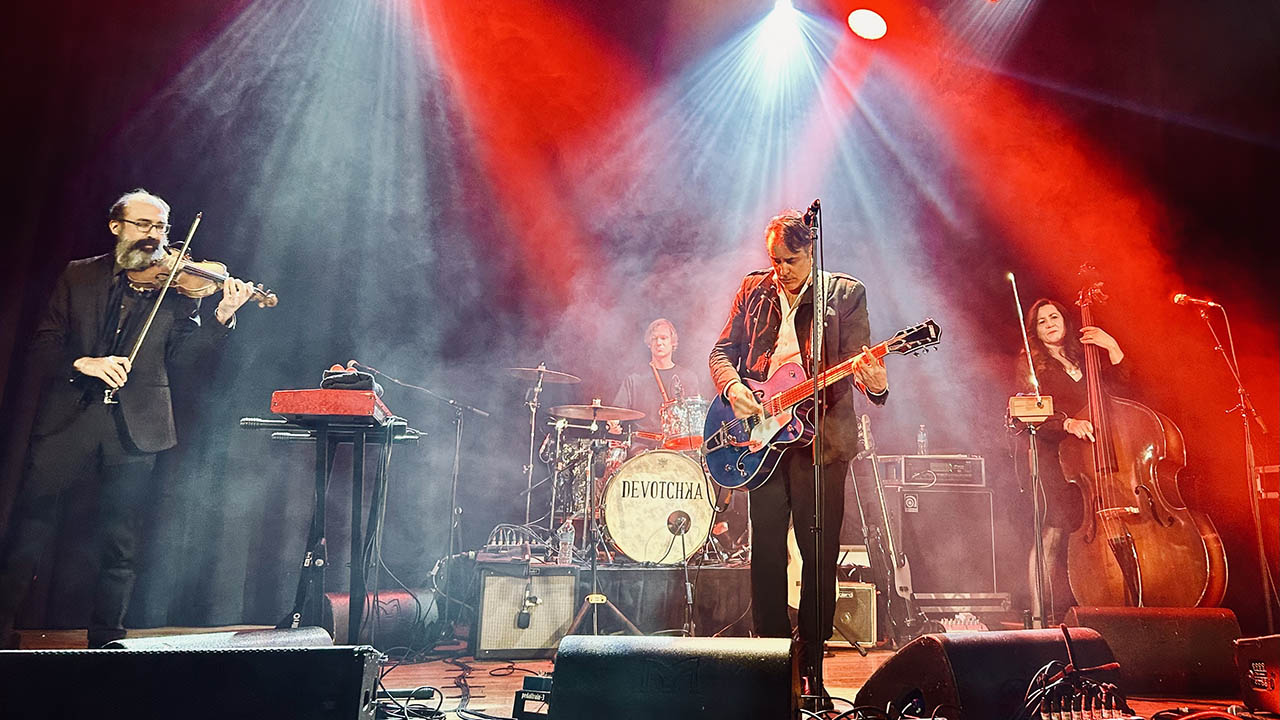 9 Epic Indie Bands You Haven't Heard Of But Should Be Listening To