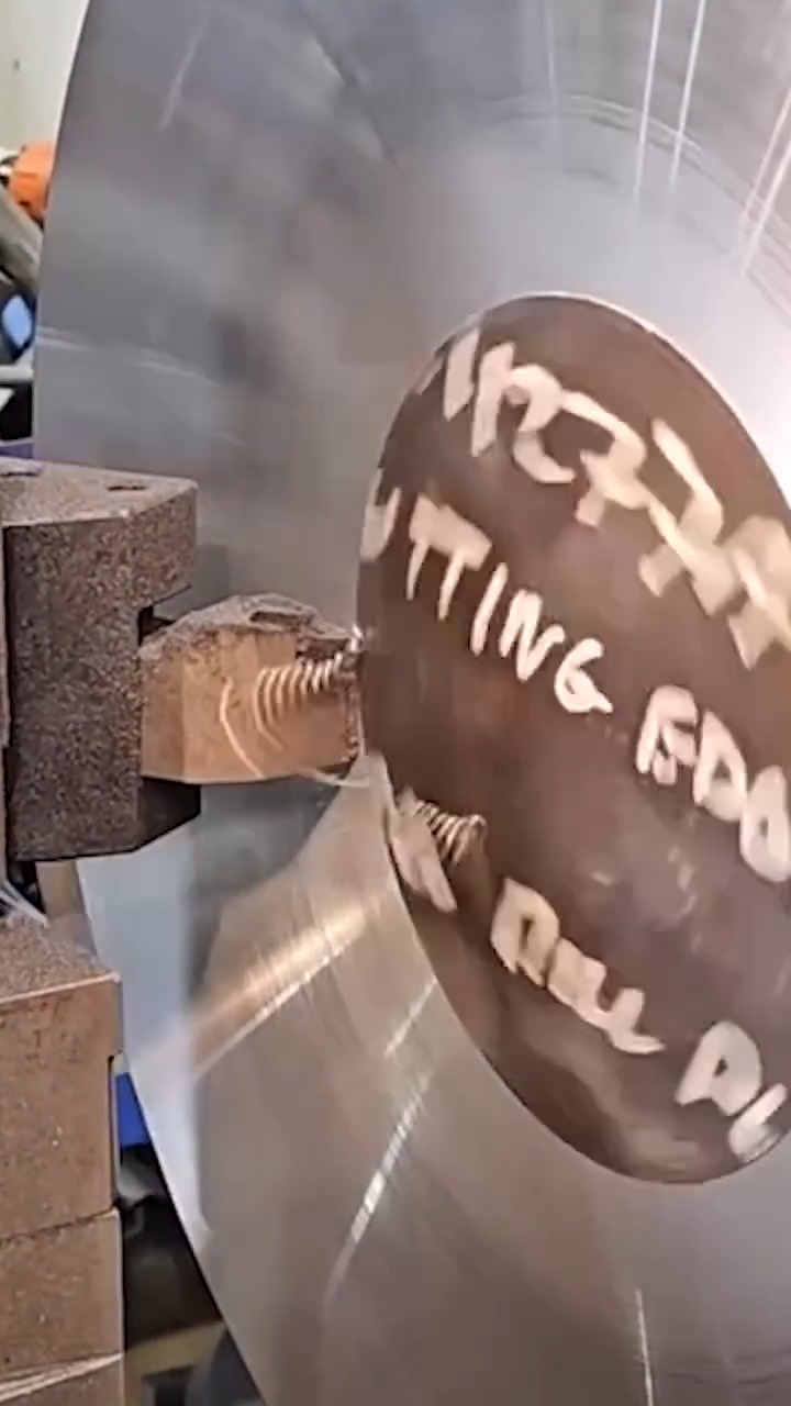 Replacing a Cracked End on a Caterpillar D10 Dozer Bar